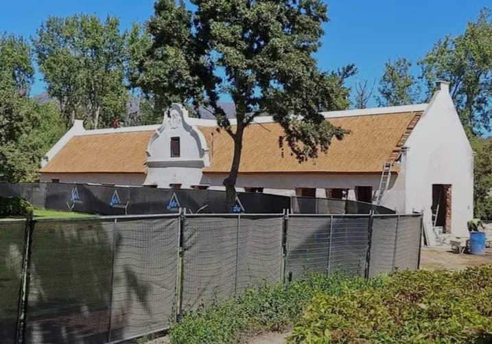 Thatching Services, Thatch Repairs & Insurance Certificate.